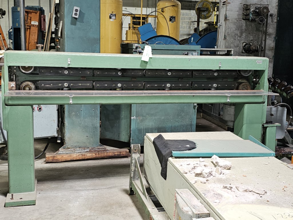 72" Ceeco Belt Caterpuller, 2" Wide Belts, L-R