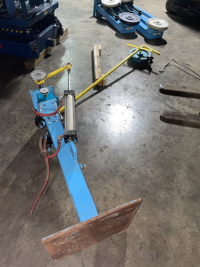 Powered Catenary Arm Dancer