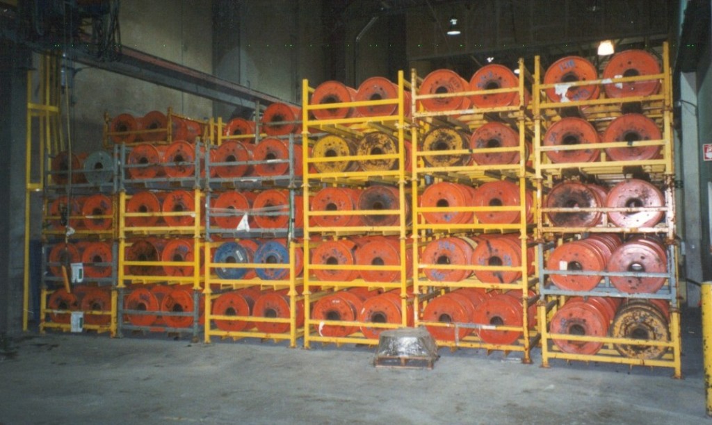 22" Mossberg Steel Reels, 22" x 14" drum x 14" trav. x 15 3/4" OAW x 5 ...