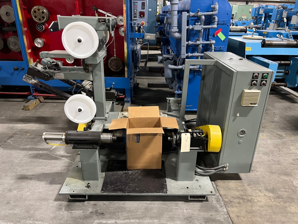 Tensor Dual Driven Shaftless Payoff, Model TPO-800 w/ catenary arm dancers.